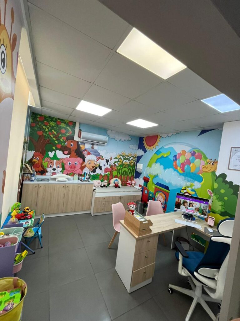 Lenys Zambrano: La pediatra zuliana que conquista Santiago con su empatía por los niños ...